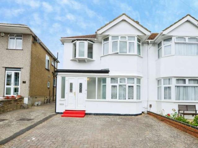 3 Bedroom Semi Detached House