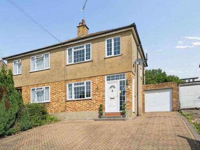 3 Bedroom Semi Detached House