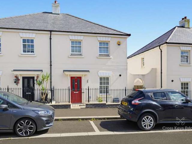 3 Bedroom Semi Detached House