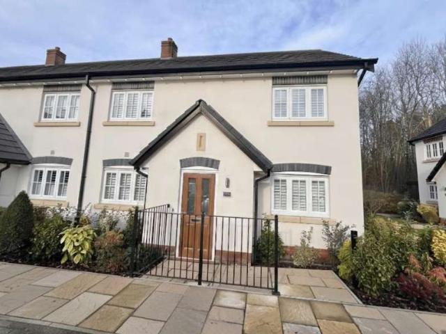 3 Bedroom Semi Detached House