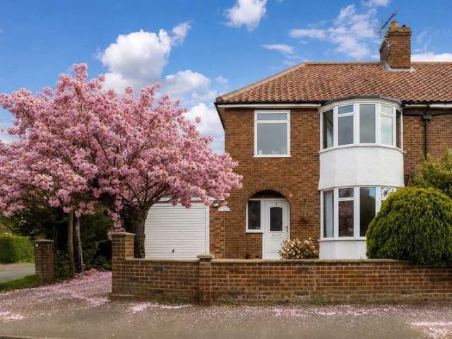 3 Bedroom Semi Detached House