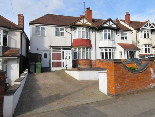 3 Bedroom Semi Detached House