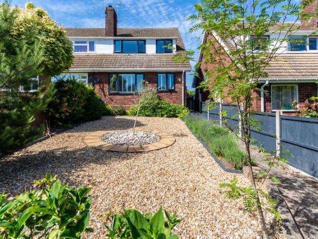 3 Bedroom Semi Detached House