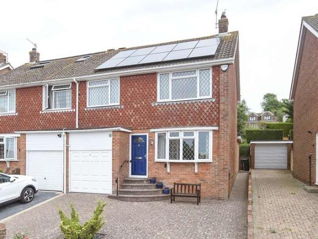 3 Bedroom Semi Detached House