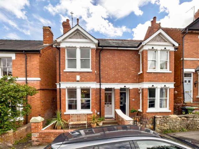 3 Bedroom Semi Detached House