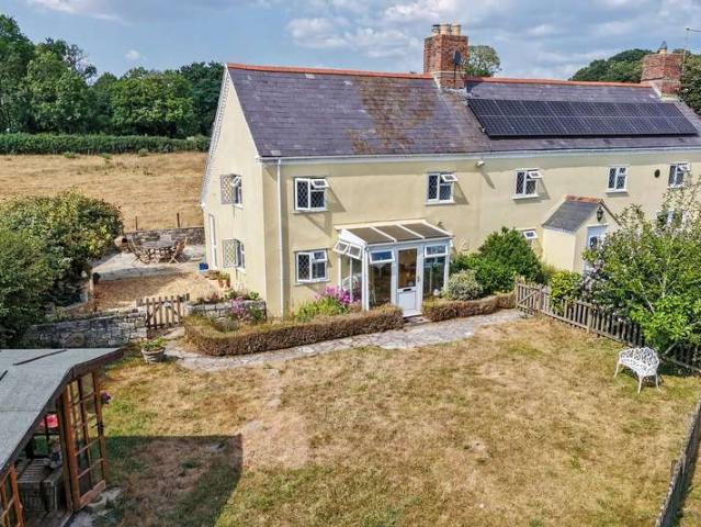 3 Bedroom Semi Detached House