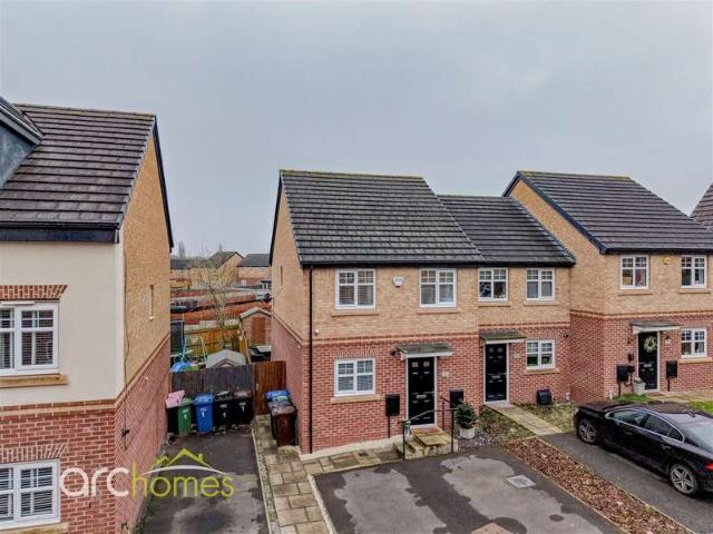 3 Bedroom Semi Detached House