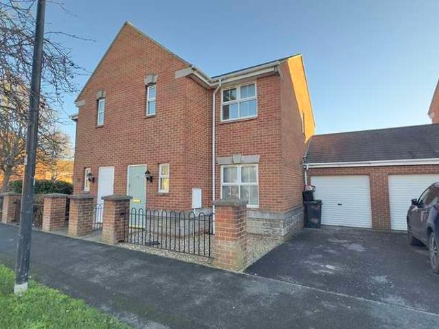 3 Bedroom Semi Detached House