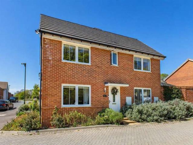 3 Bedroom Semi Detached House