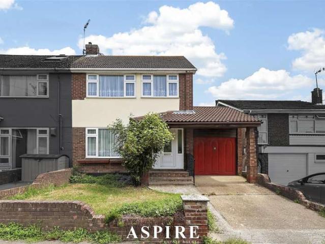 3 Bedroom Semi Detached House