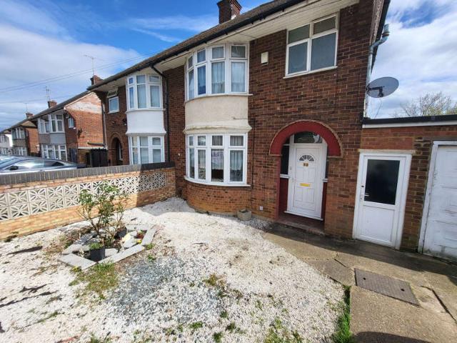 3 Bedroom Semi Detached House