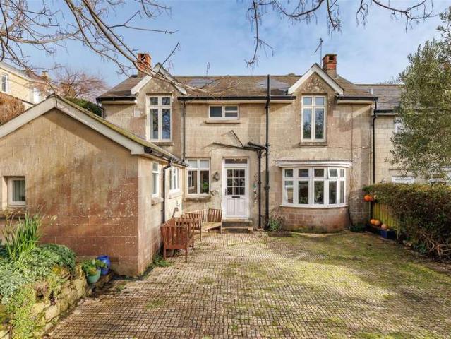 3 Bedroom Semi Detached House