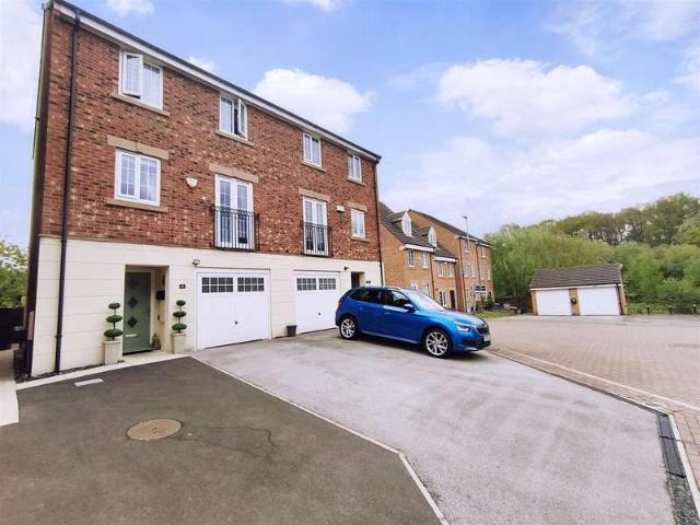 3 Bedroom Semi Detached House