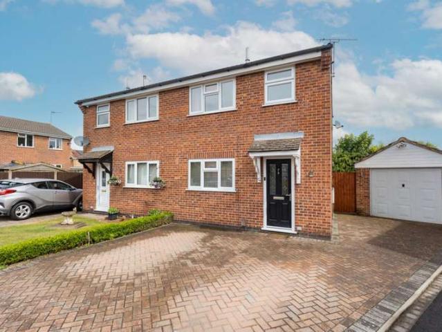 3 Bedroom Semi Detached House