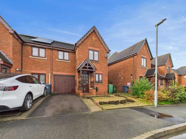 3 Bedroom Semi Detached House
