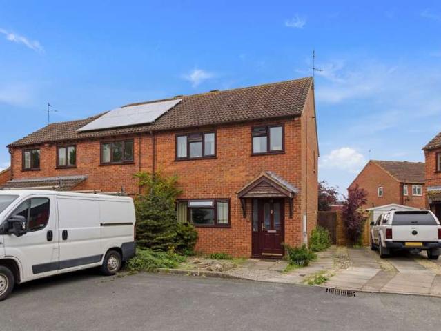3 Bedroom Semi Detached House