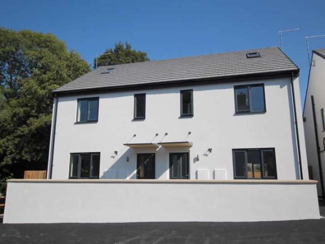3 Bedroom Semi Detached House