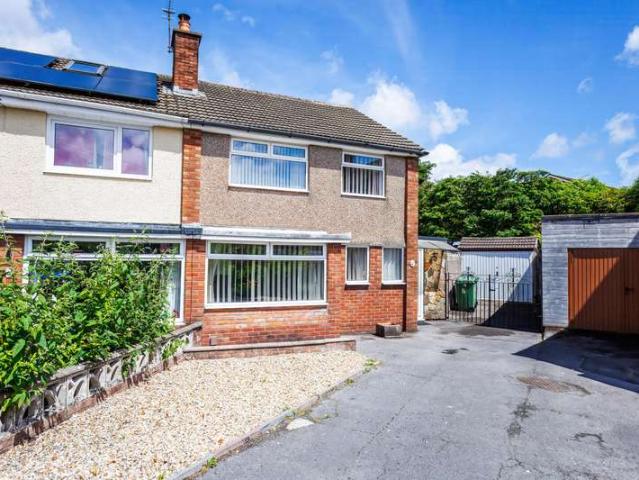 3 Bedroom Semi Detached House
