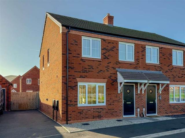 3 Bedroom Semi Detached House