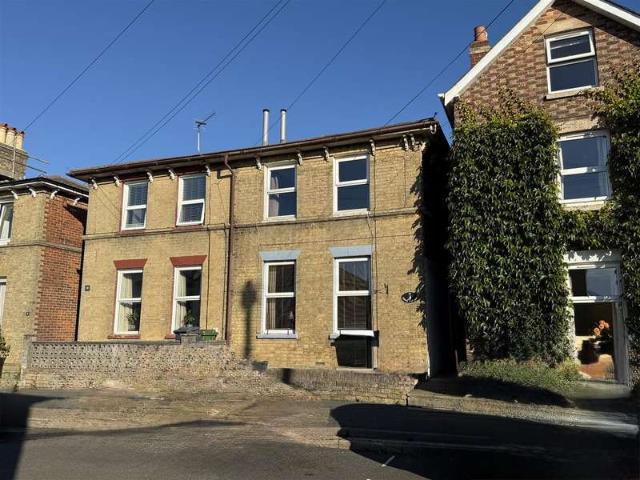 3 Bedroom Semi Detached House