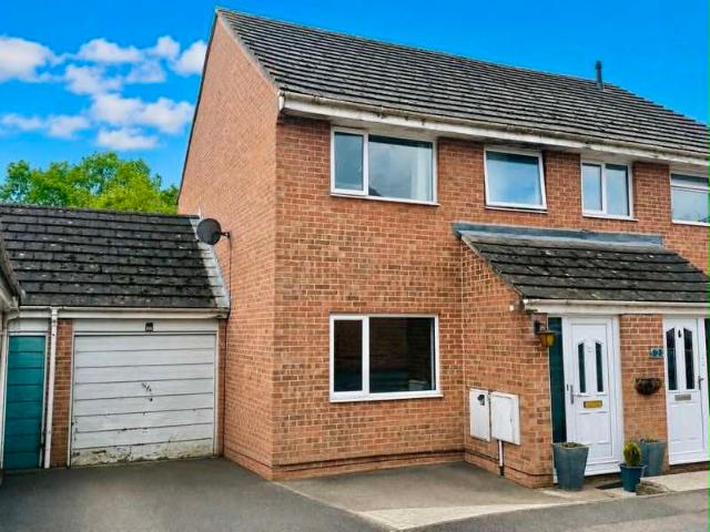 3 Bedroom Semi Detached House