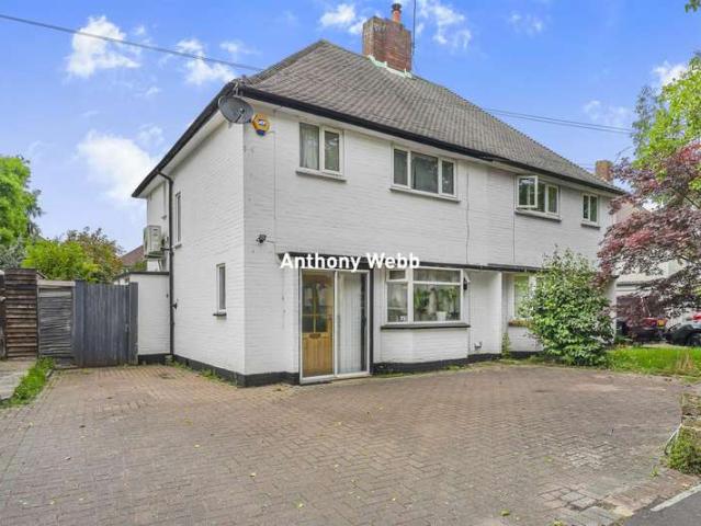 3 Bedroom Semi Detached House