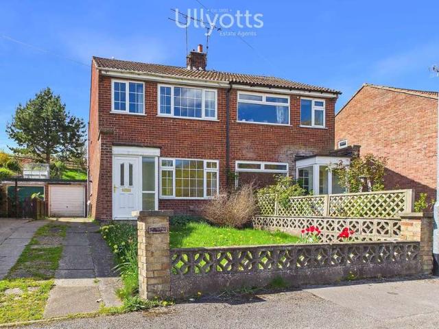 3 Bedroom Semi Detached House