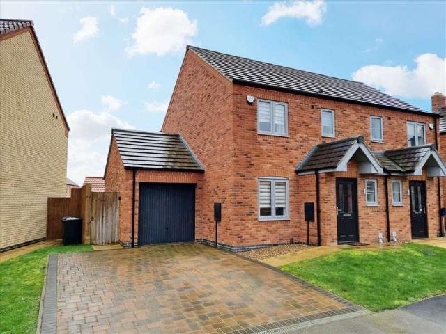 3 Bedroom Semi Detached House