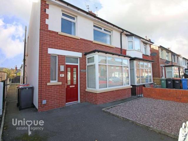 3 Bedroom Semi Detached House