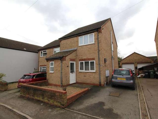 3 Bedroom Semi Detached House