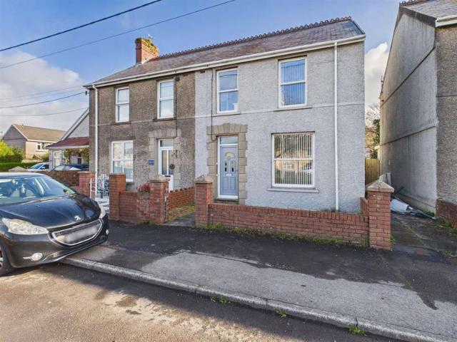 3 Bedroom Semi Detached House