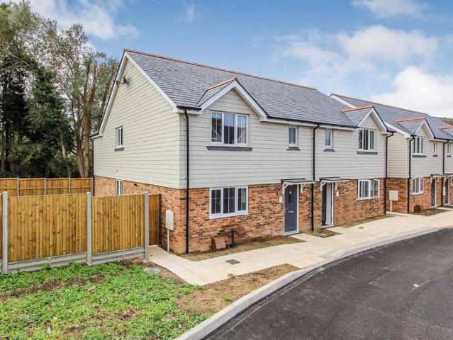 3 Bedroom Semi Detached House