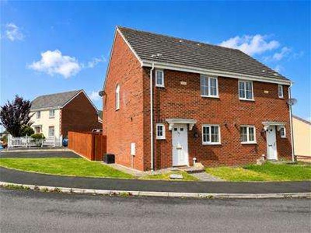3 Bedroom Semi Detached House