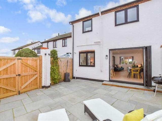 3 Bedroom Semi Detached House