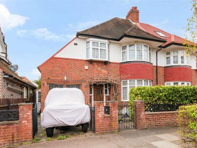 3 Bedroom Semi Detached House