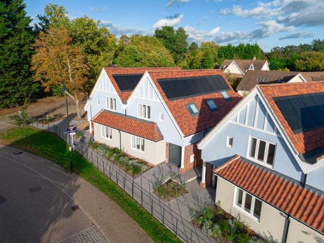 3 Bedroom Semi Detached House