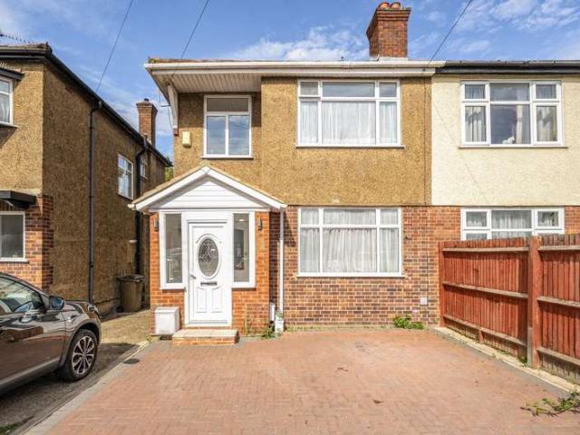 3 Bedroom Semi Detached House
