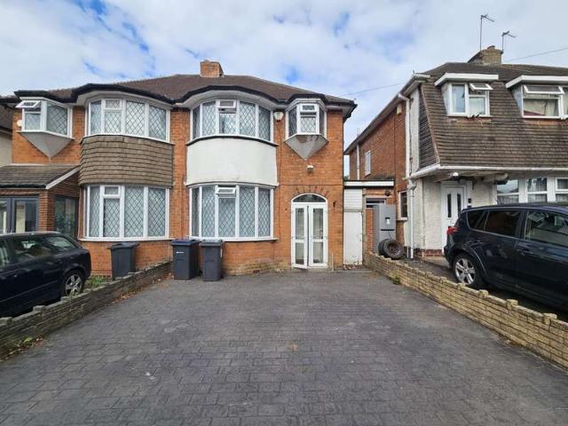 3 Bedroom Semi Detached House