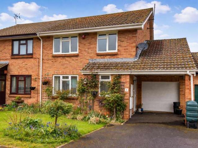 3 Bedroom Semi Detached House