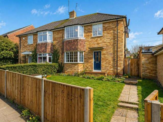 3 Bedroom Semi Detached House