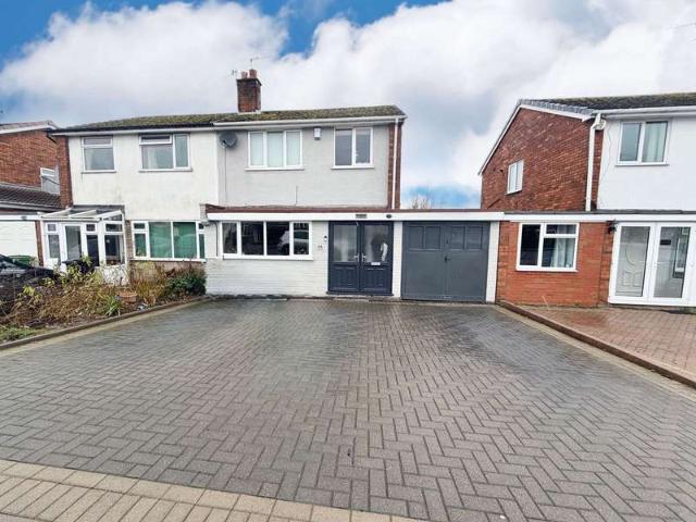 3 Bedroom Semi Detached House