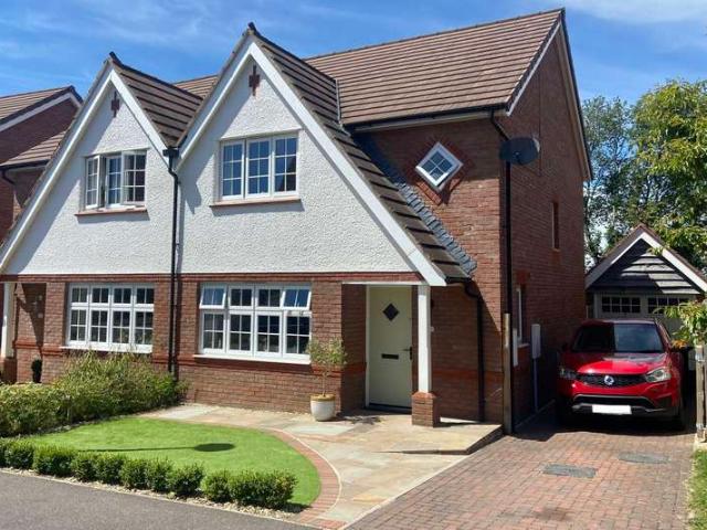 3 Bedroom Semi Detached House