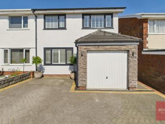 3 bedroom Semi detached house To Let