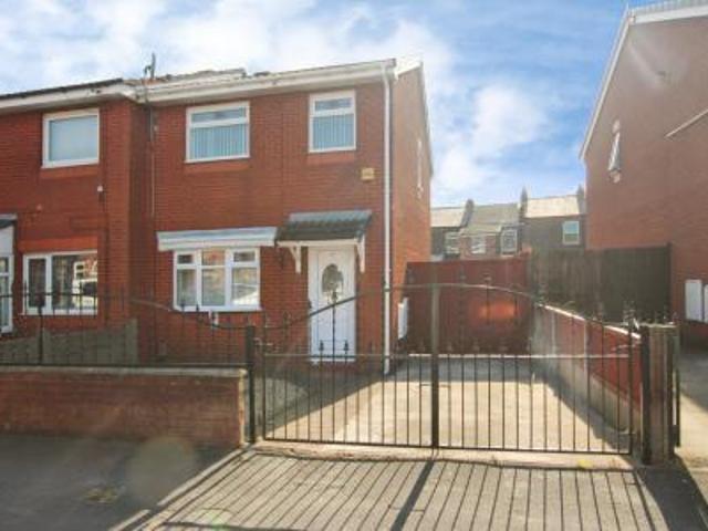 3 bedroom Semi detached house To Let