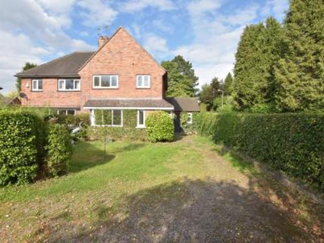 3 bedroom Semi detached house To Let
