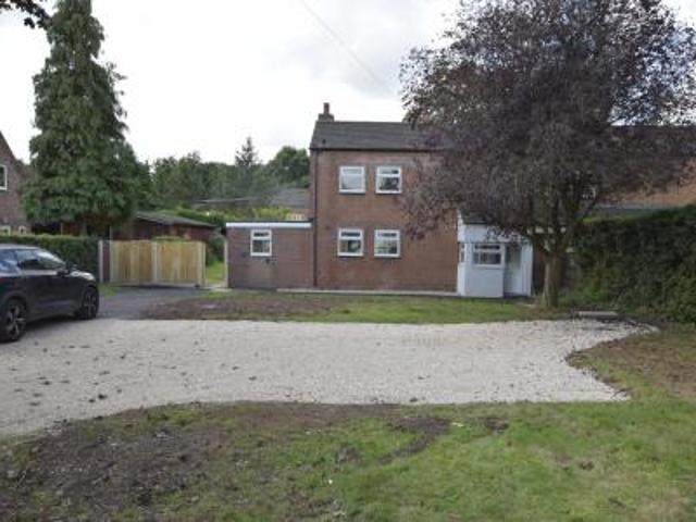 3 bedroom Semi detached house To Let