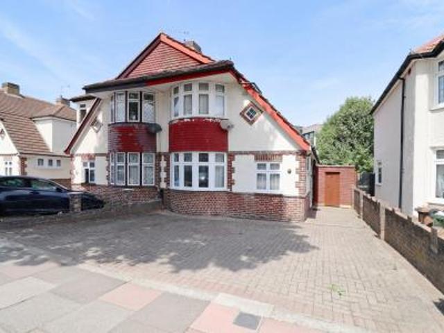 3 bedroom Semi detached house To Let