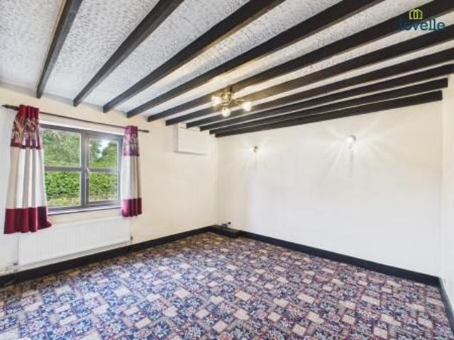 3 bedroom Semi detached house To Let