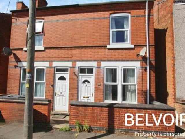 3 bedroom Semi detached house To Let