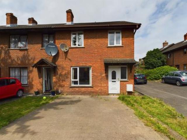 3 bedroom Semi detached house To Let